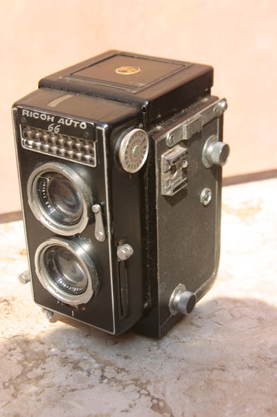 Blog Do Marcos Alexandre: Maquina Fotografica Auto Ricoh 66 6x6