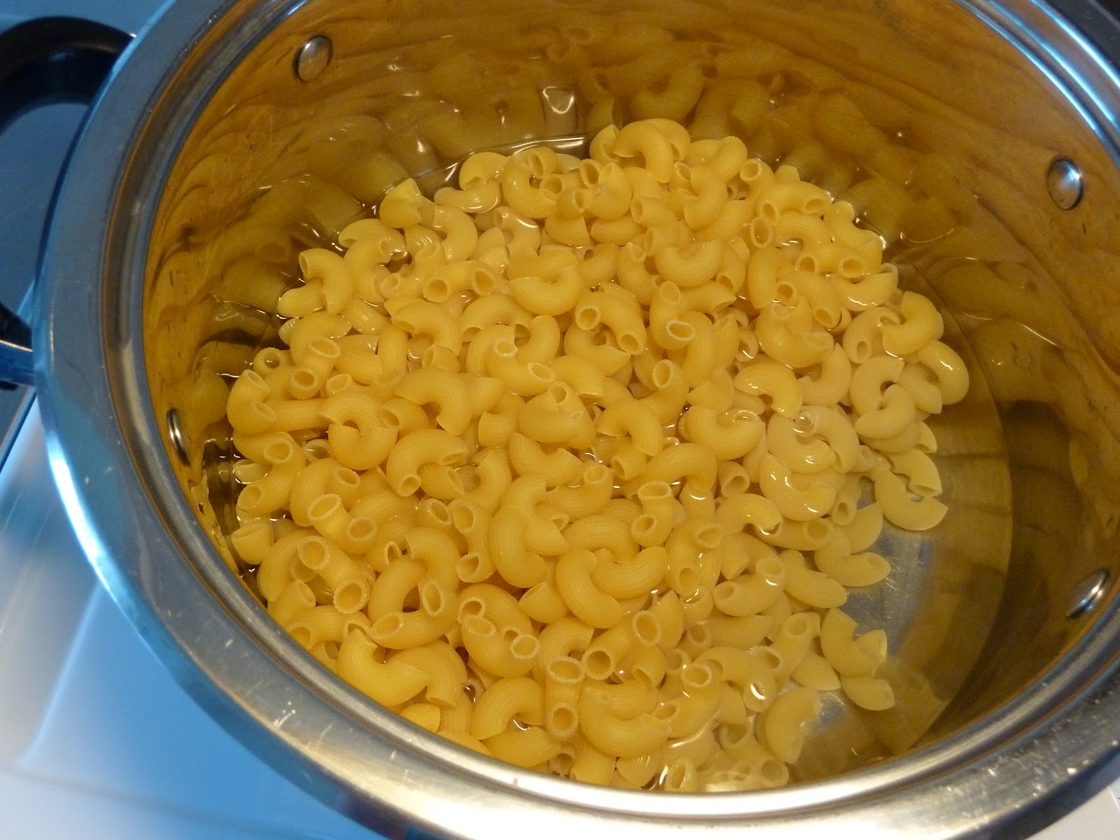 Bunatati din bucataria mea: Budinca de macaroane cu branza