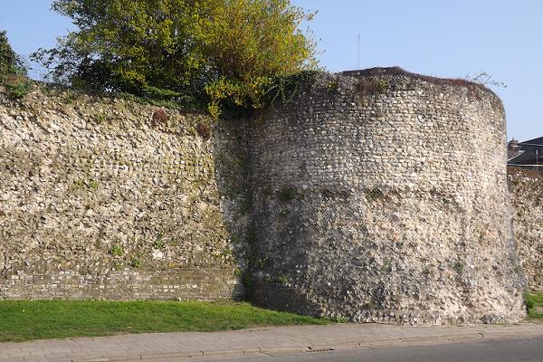 The Lost Fort: Roman and Mediaeval Vestiges in Tongeren