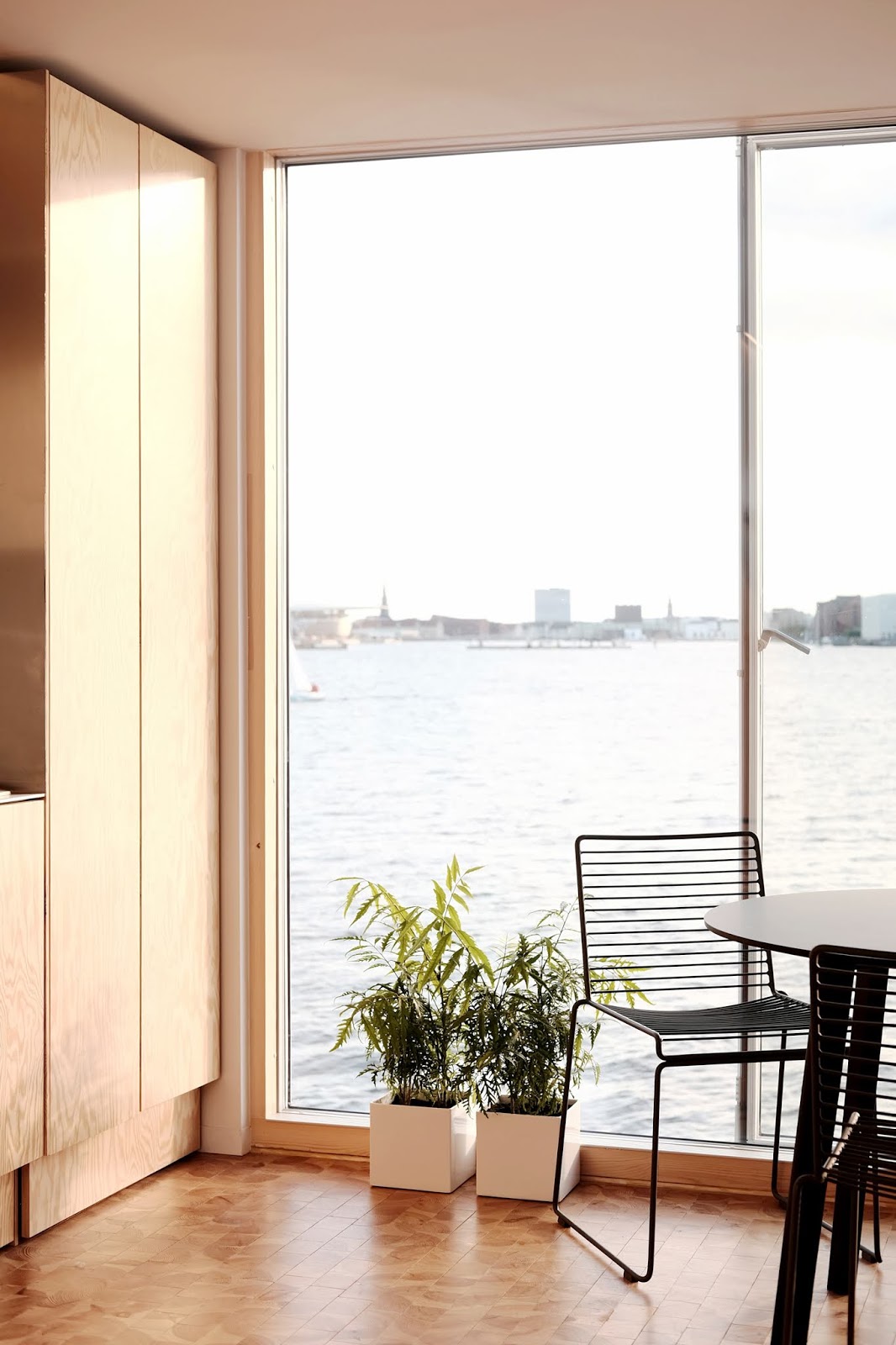 Shipping Container Homes & Buildings: Floating Shipping Container Home ...