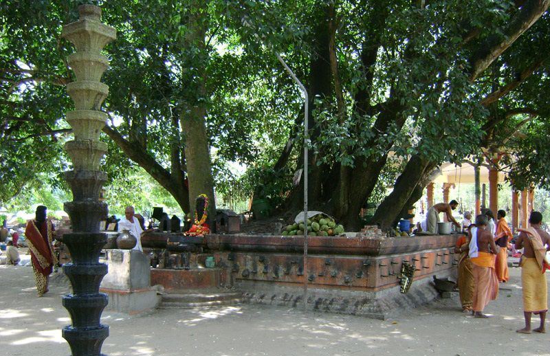 Ochira Parabrahma Temple known as Dakshina Kaashi in Kollam district of ...