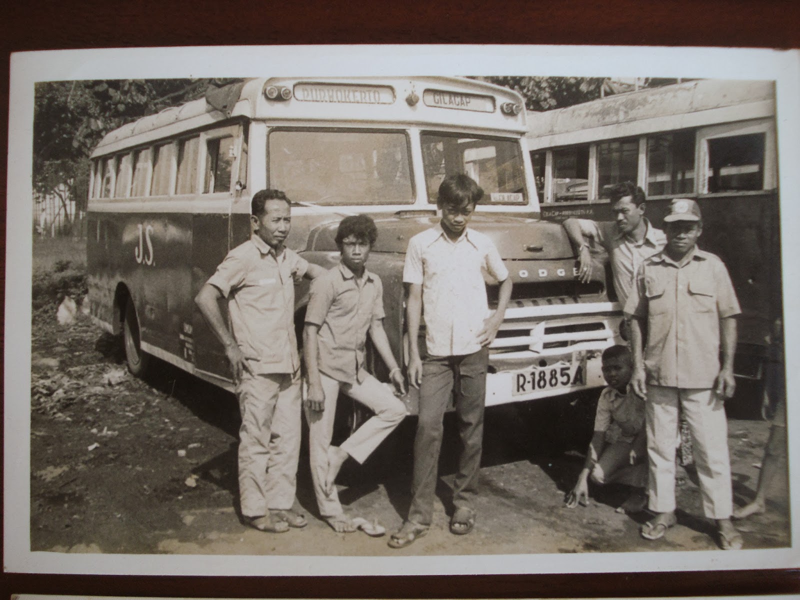 BANYUMAS ANTIK: FOTO BUS JADUL*SOLD OUT*