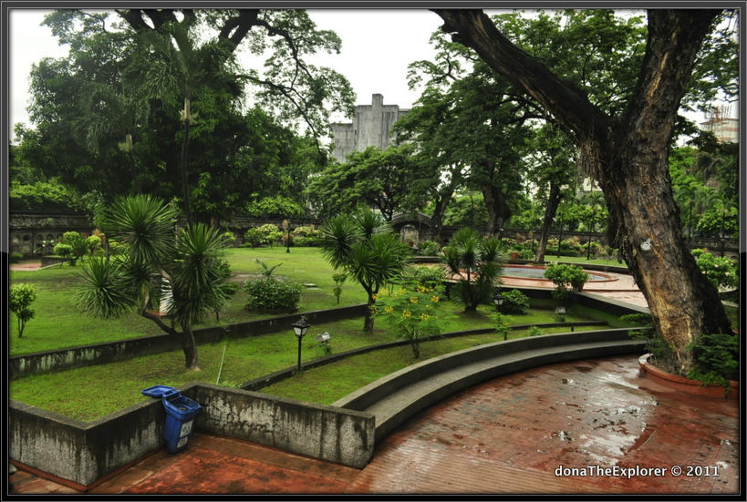 Syntheses of Being Somewhere: A Photo Shoot at Paco Park