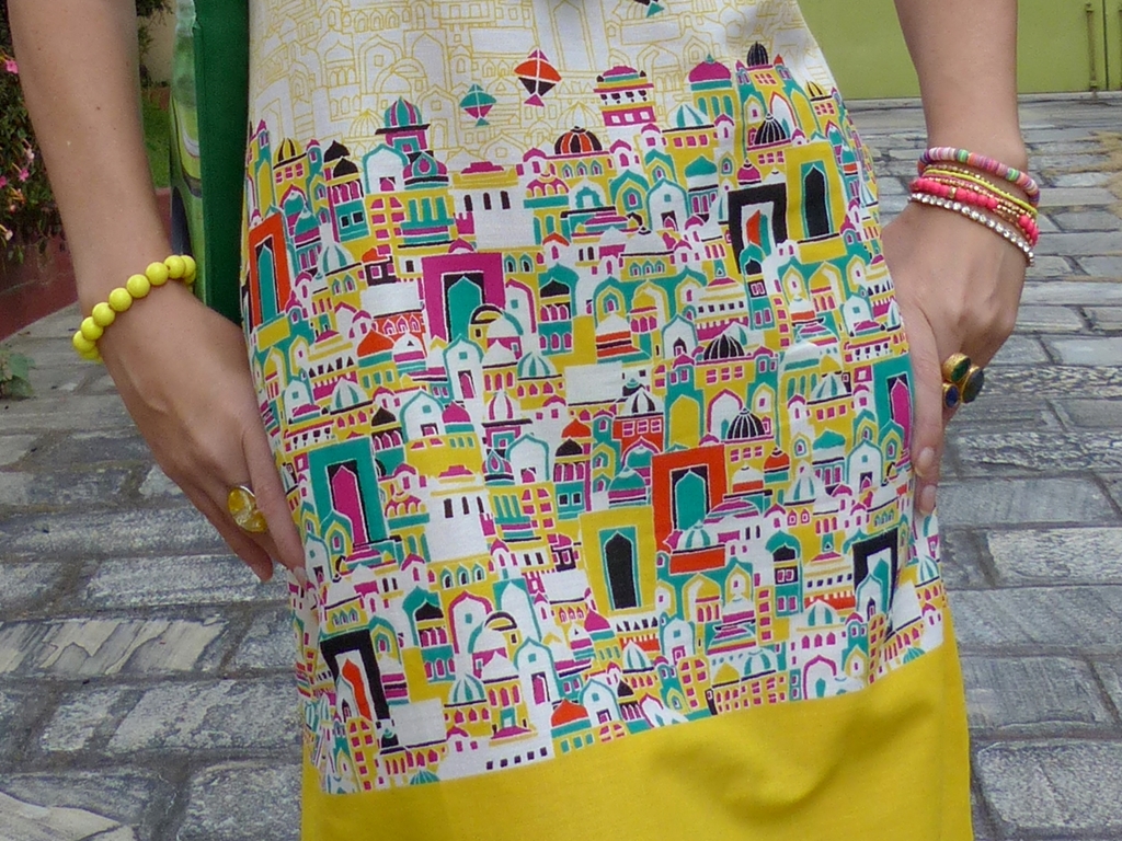Local style: "Old Delhi" print dress