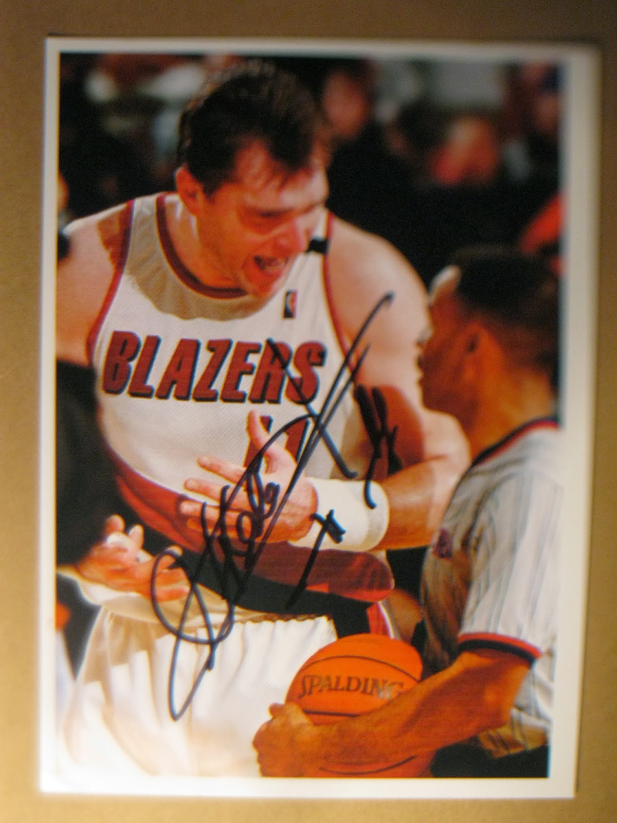 Autograph VIP: Arvydas Sabonis, a Lithuanian retired professional ...