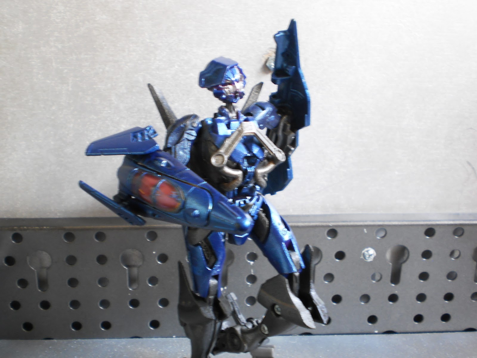 Mil robots: Transformers Custom Arcee