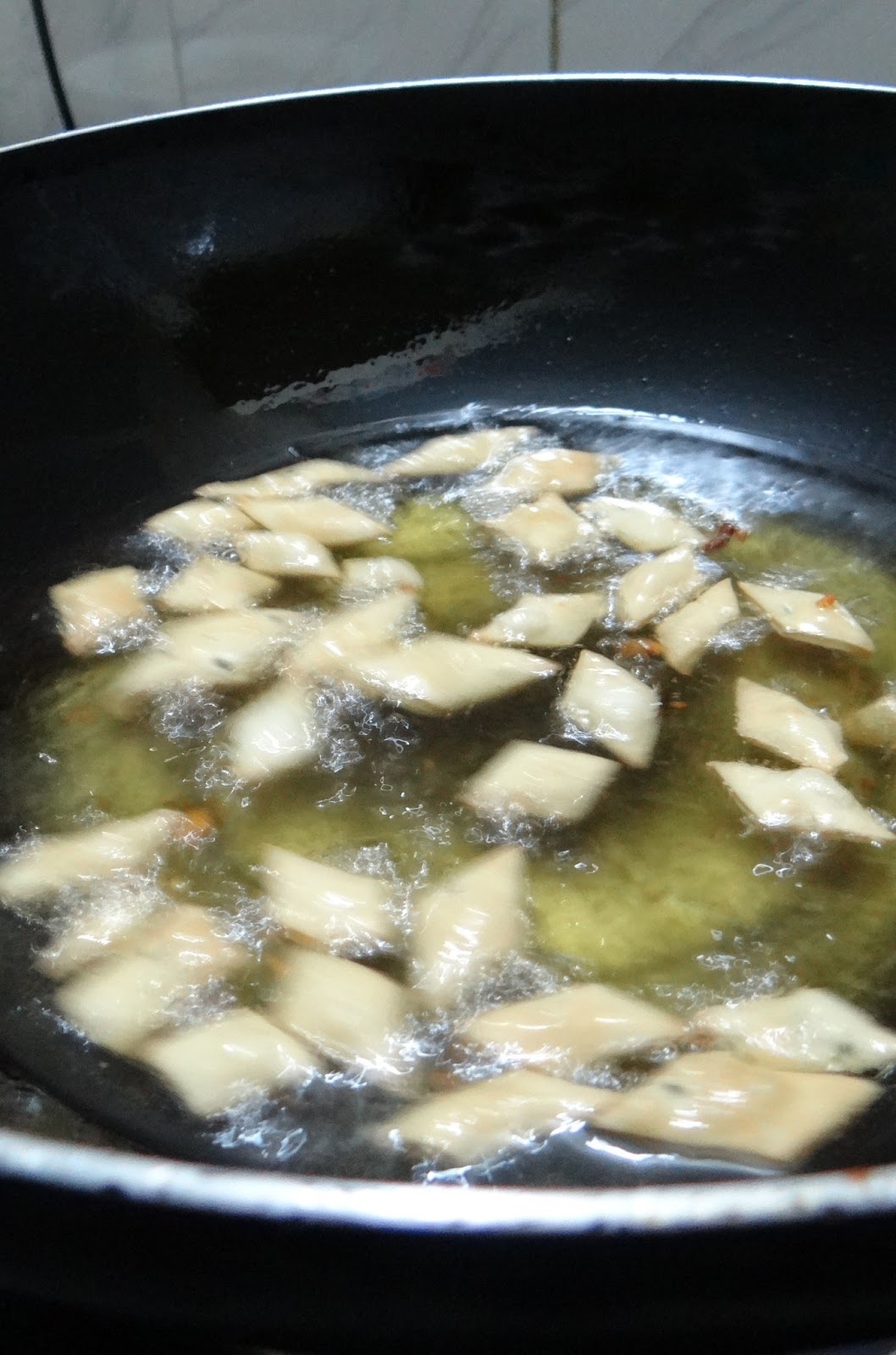 Poetry of Food: Holi Specail..!!!! Namkeen,Kaju Katli & Coloured ...
