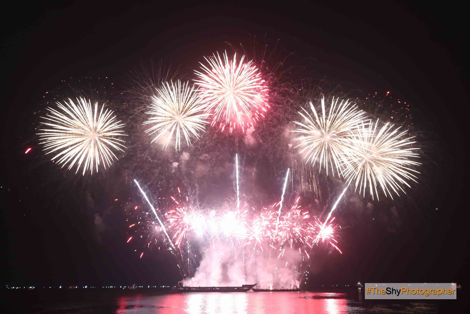 The Shy Photographer: The SM MoA Fireworks and the Canon G7x Mark II