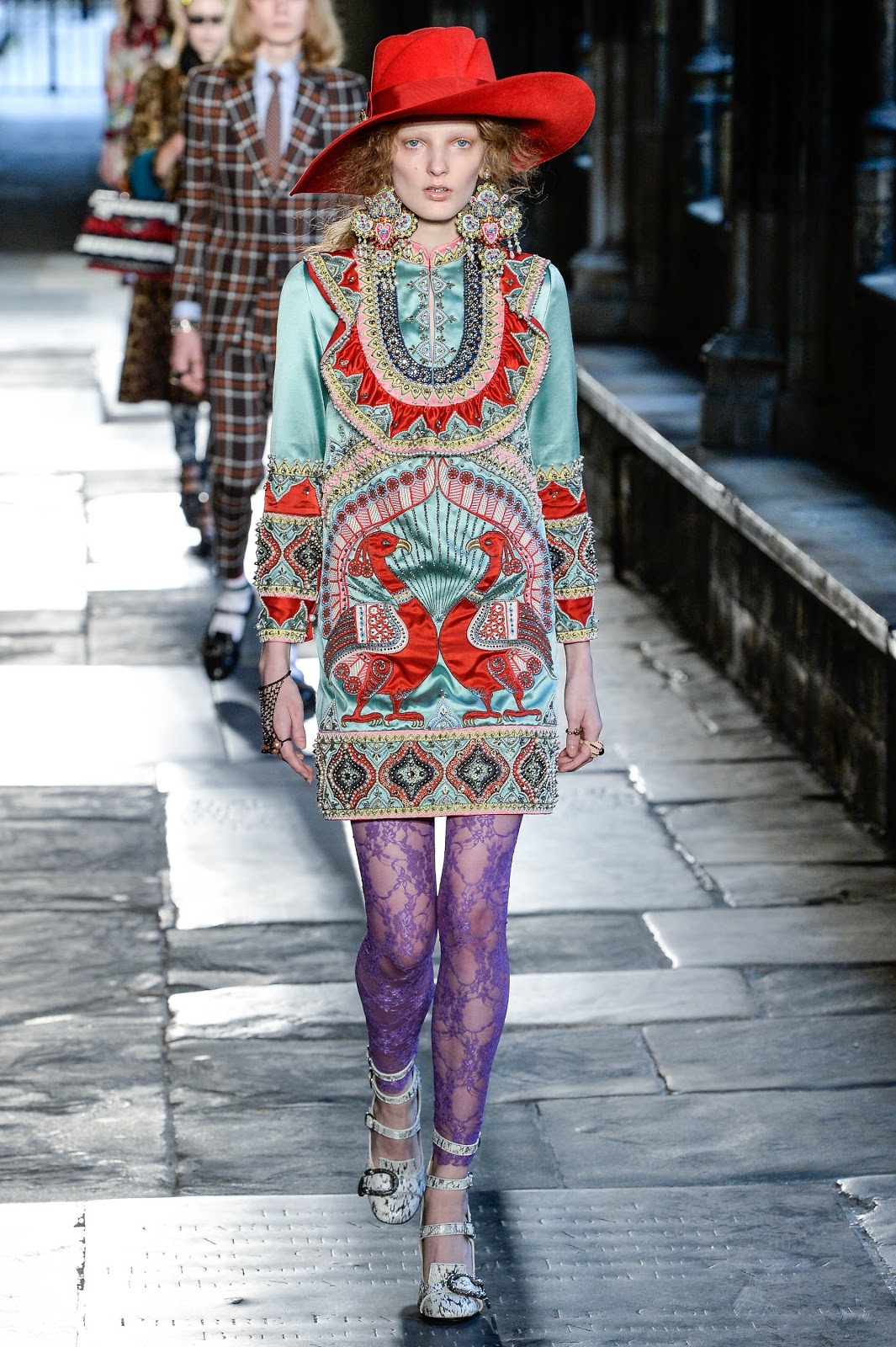 Fashion Runway | Gucci Resort 2017 - Westminster Abbey‬ | Cool Chic Style Fashion