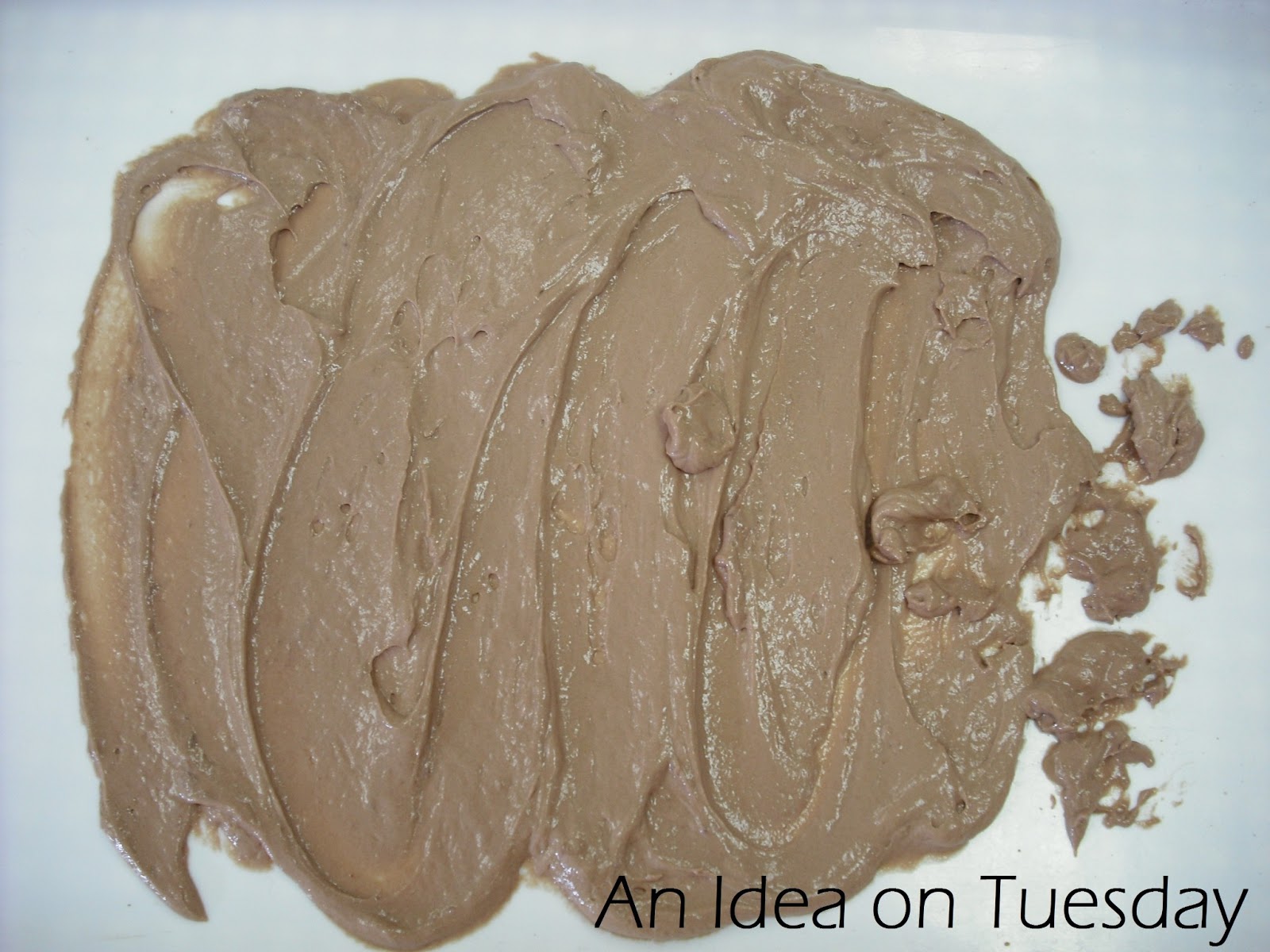 An idea on Tuesday: Chocolate Pudding Painting