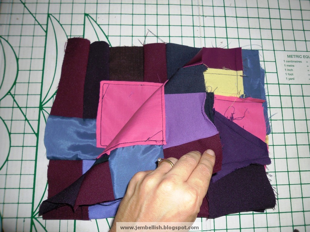 Creating my way to Success: Practical Patchwork Tote tutorial