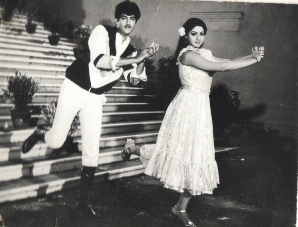 Sridevi: Sridevi and Kunal Goswami in Kalaakaar (1983)