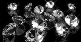 Where is the difference between diamonds and glass crystal? - Hwatien ...