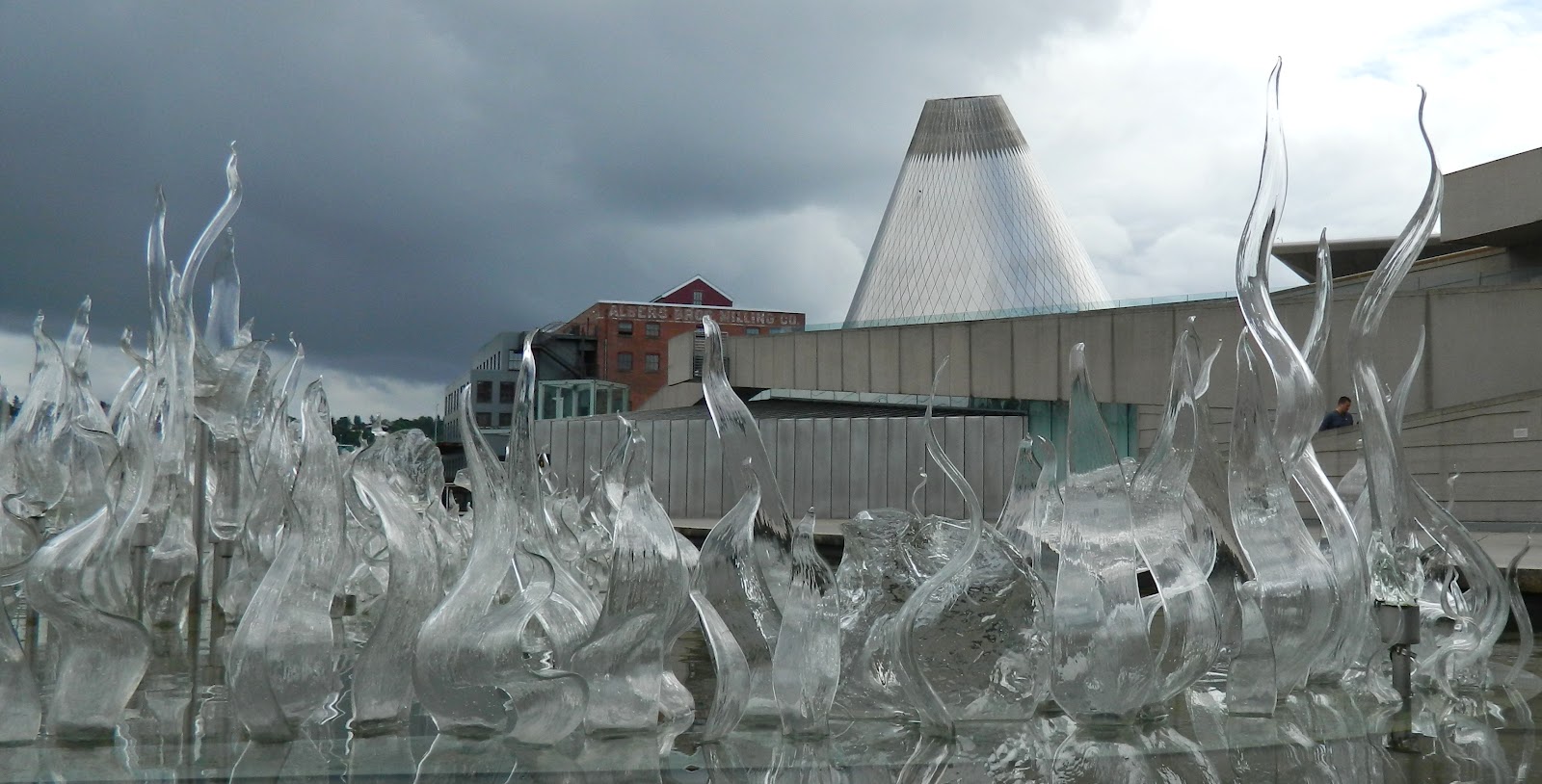 Dancing 'Cross the Country: Tacoma Museum of Glass (MOG)