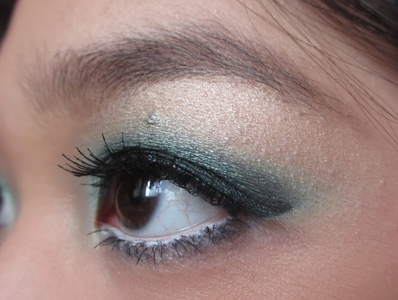 The Blackmentos Beauty Box: Fall smokey forest green eyes! (Bourjois ...
