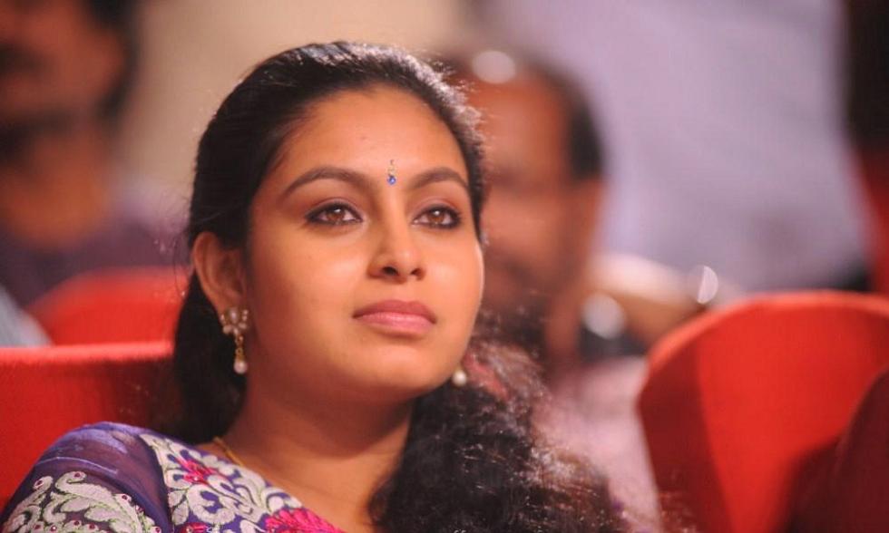 Abinaya images - all heroes all heroines images