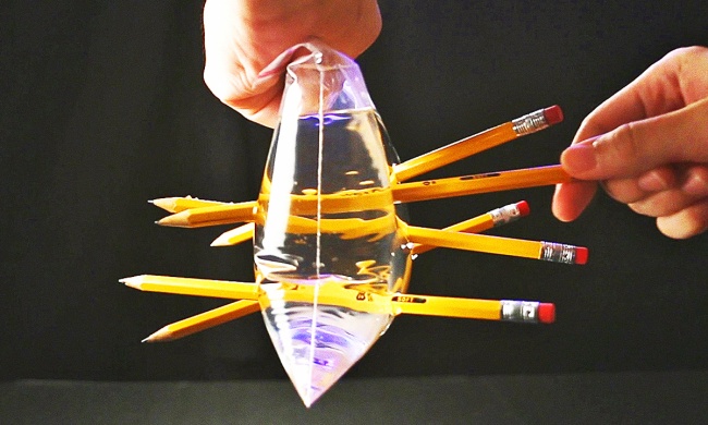Kindergarten and Mooneyisms: 5 Minute Science Lesson - The Punctured Bag