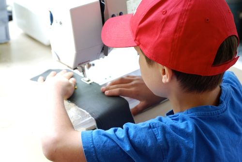 Sewing machine safety tips for kids - Sewing machines for kids