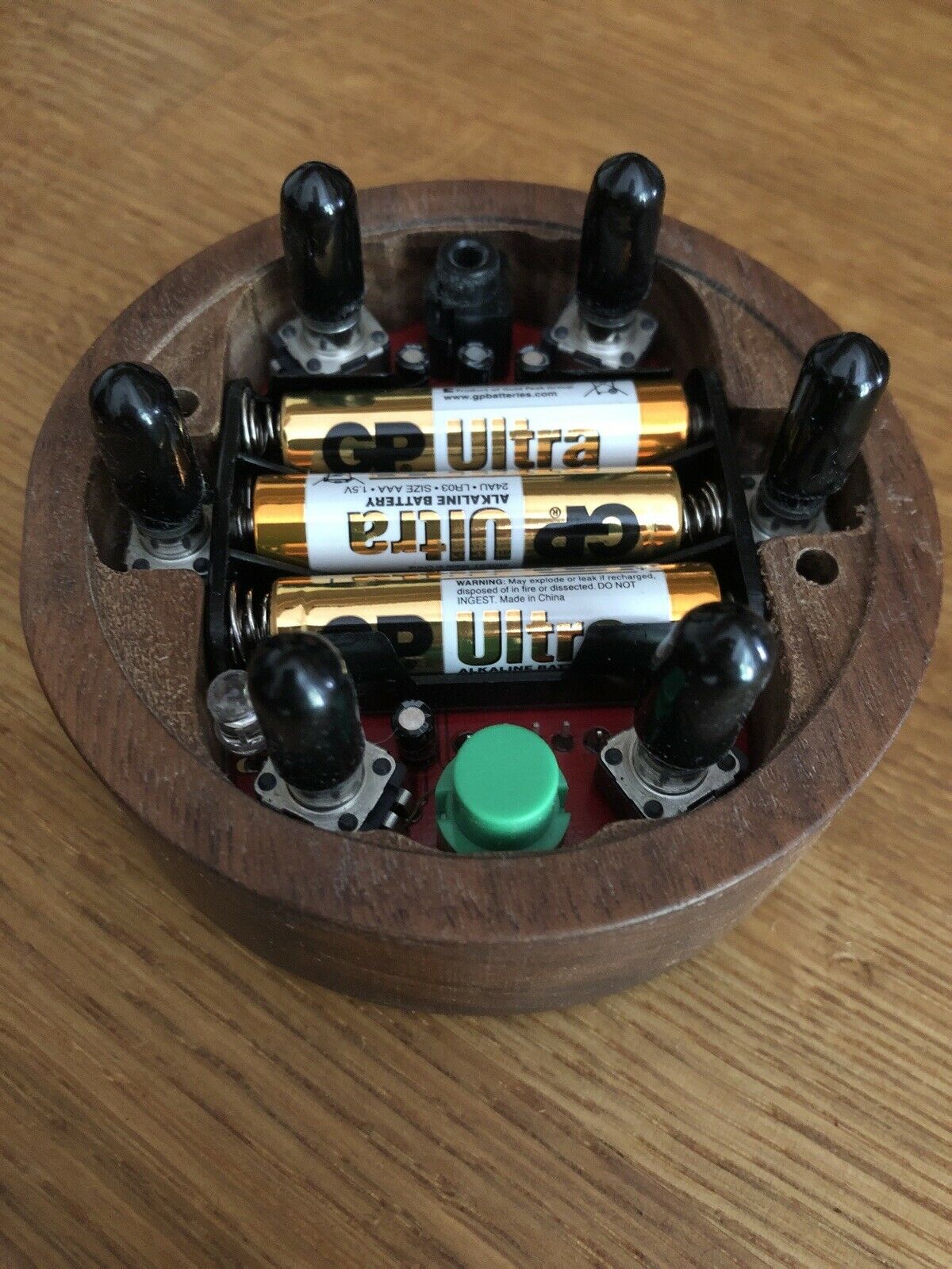 MATRIXSYNTH: Chimera Synth bC6r SN *8E1F3D*