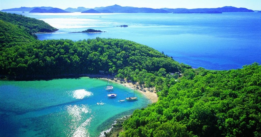 Teluk-teluk yang terdapat di Indonesia