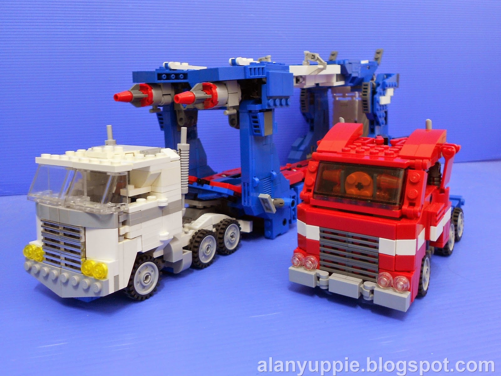 Alanyuppie's LEGO Transformers: LEGO Ultra Magnus: Part 2 of 3 (cab mode)