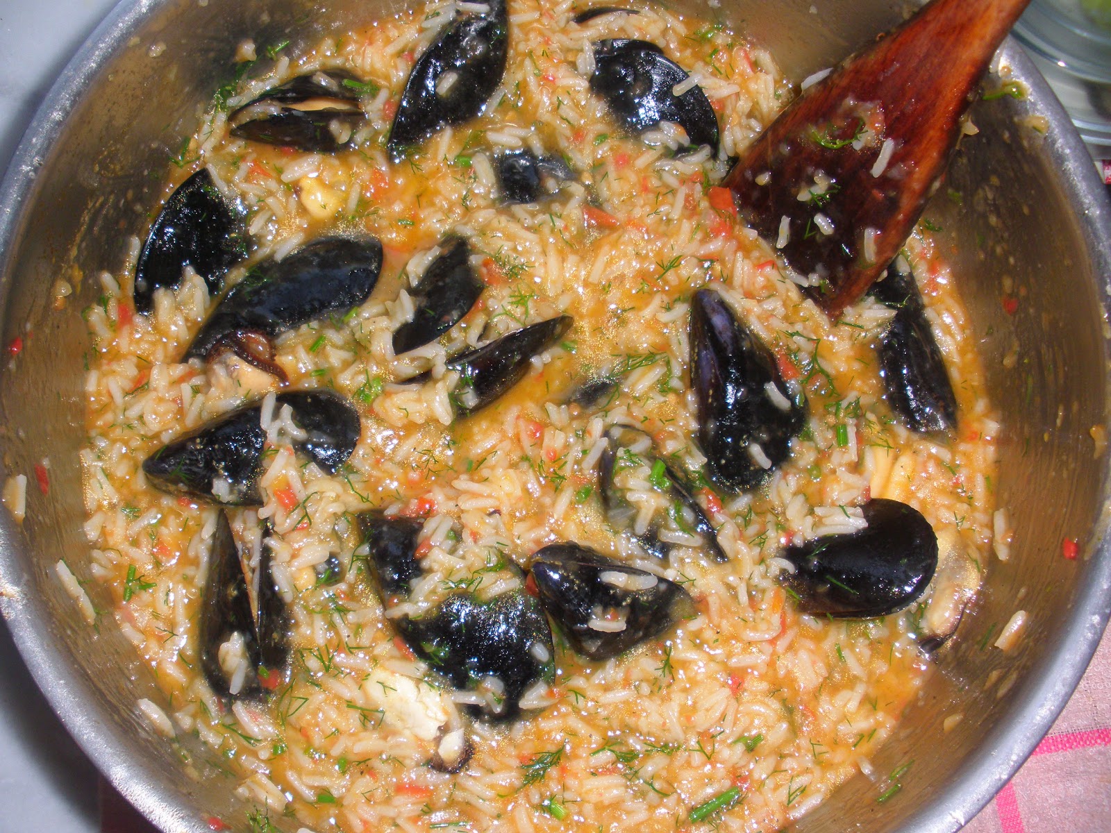 Come to cook: Μυδοπιλαφο με μυδια στο κελυφος τους