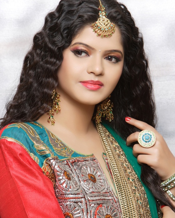 Actress Preethi Das Glamorous Photo Shoot |Tamil Cinema News Updates ...