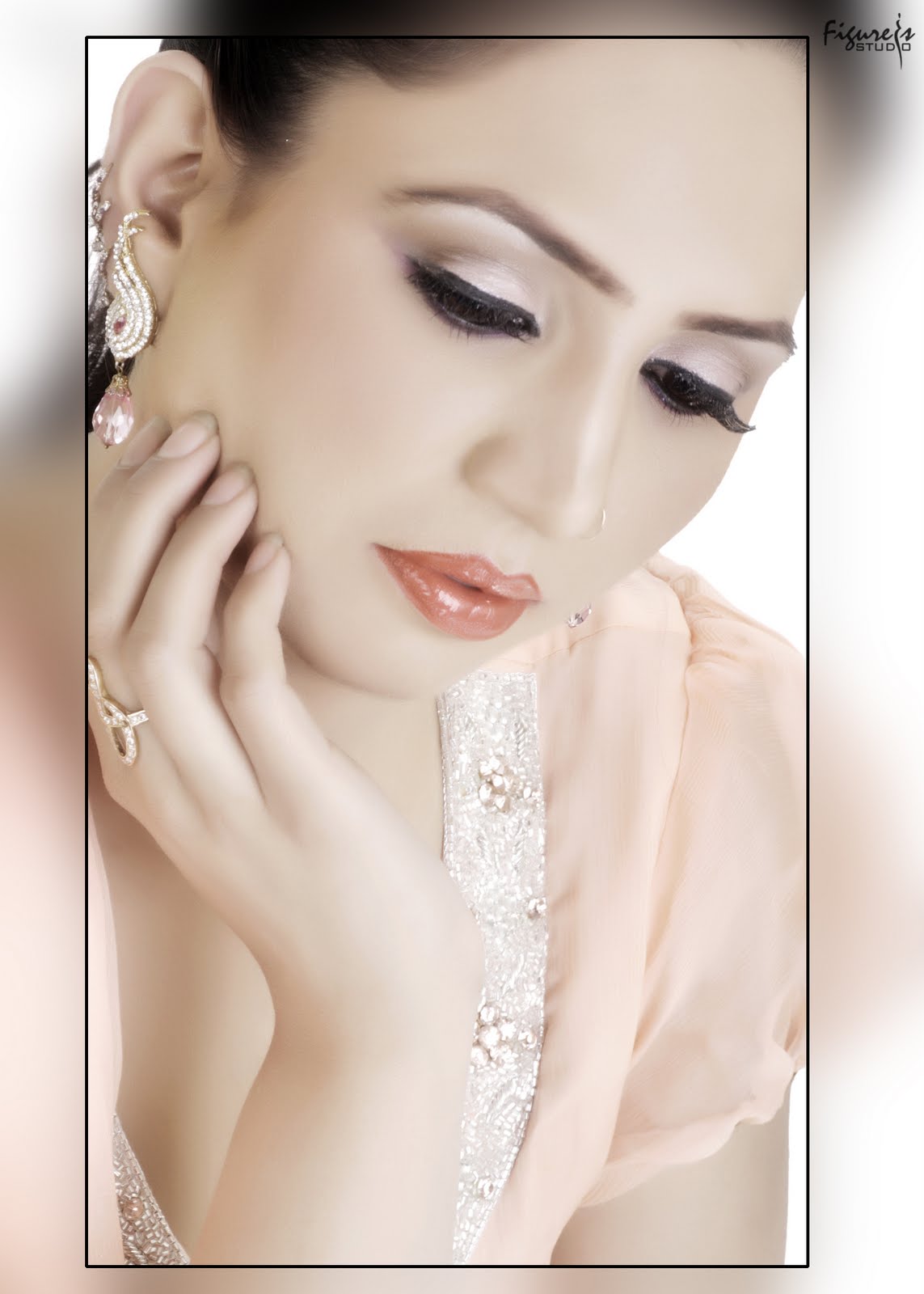 Asma Model | Golden Art Academy