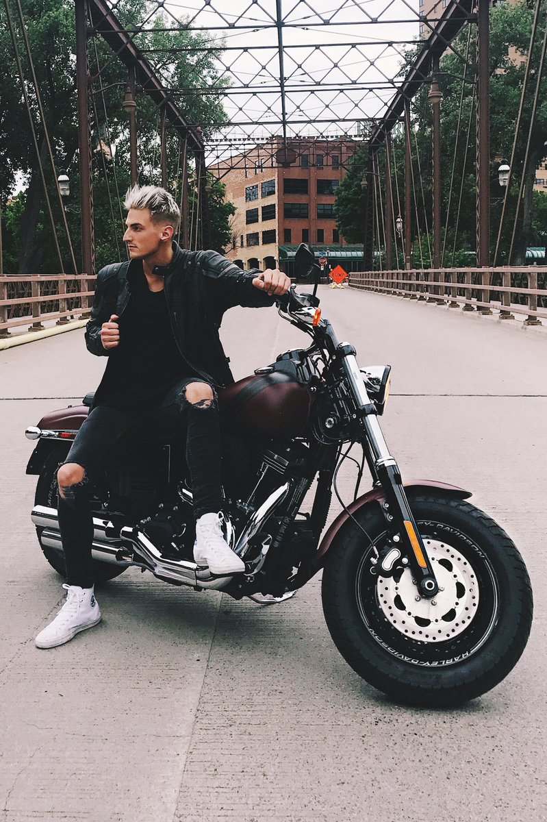 MARK DOHNER BIOGRAPHY | LIFESTYLE AND PHOTO GALLERY