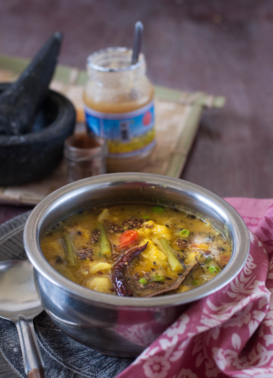 Sobzi die bhaja muger Dal (Dry Roasted Yellow lentil with Winter ...