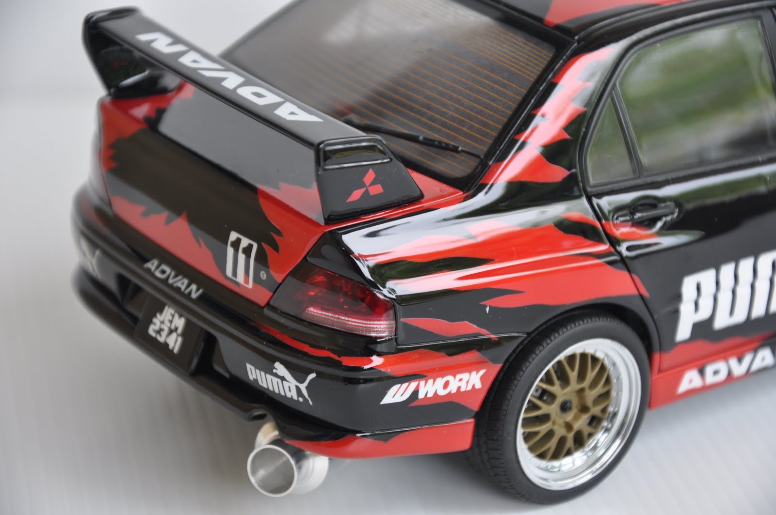 AKID DIECAST WORLD: 1:18 AUTOART MITSUBISHI LANCER EVOLUTION VII STREET ...