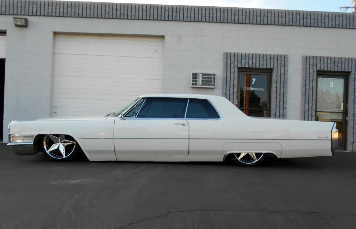 As the Standard of the World Turns: 20 Lovely Photos of 1965 Cadillac ...