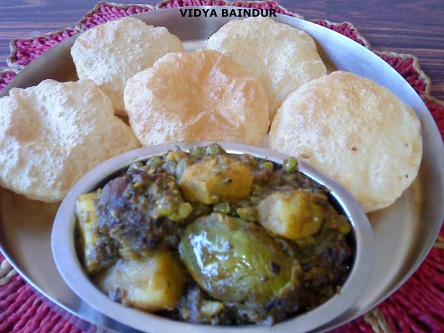 UNDHIYO WITH HOT PURIS