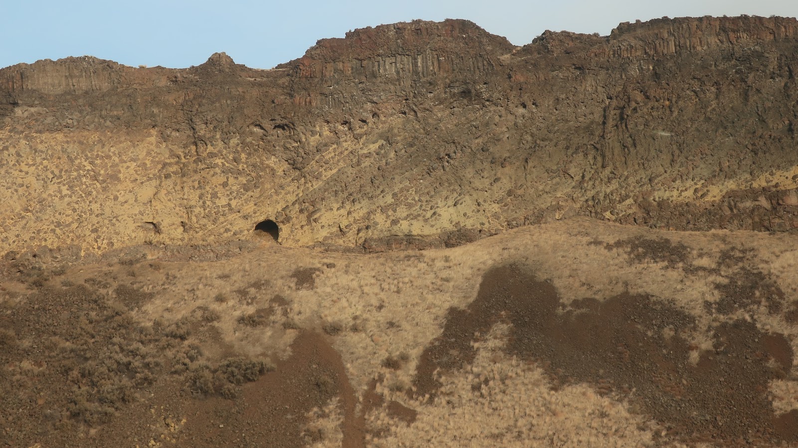 Reading the Washington Landscape: Foreset Lava Flow South of Moses Coulee