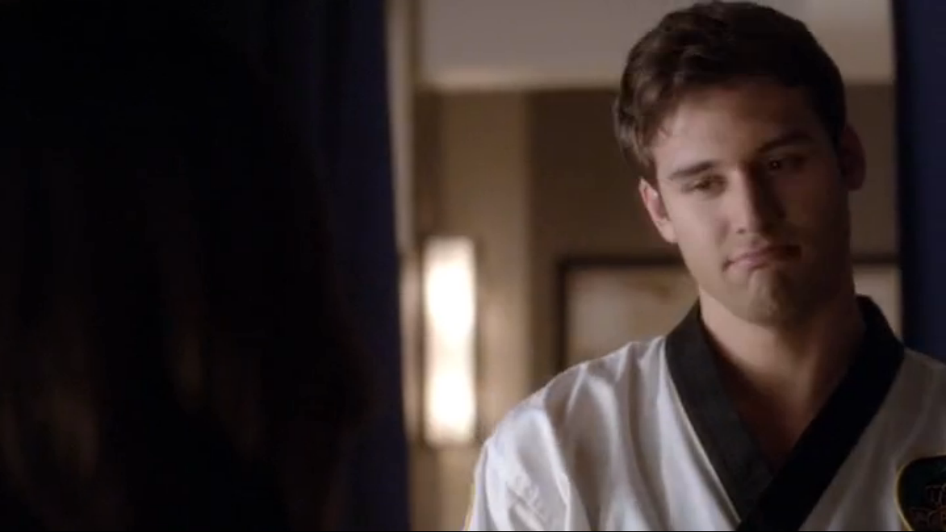 Ryan Anthony Guzman: Jake of Pretty Little Liars (Ryan Guzman ...