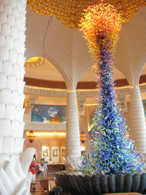 A Little Oryx in Qatar: Dubai: Atlantis at the Palm