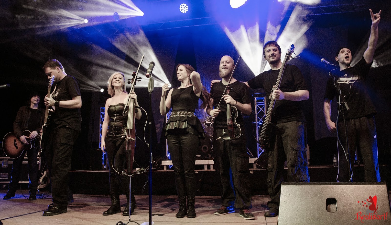 Realisart! : Video-Interview, Artikel + Fotos: Lyriel 2014