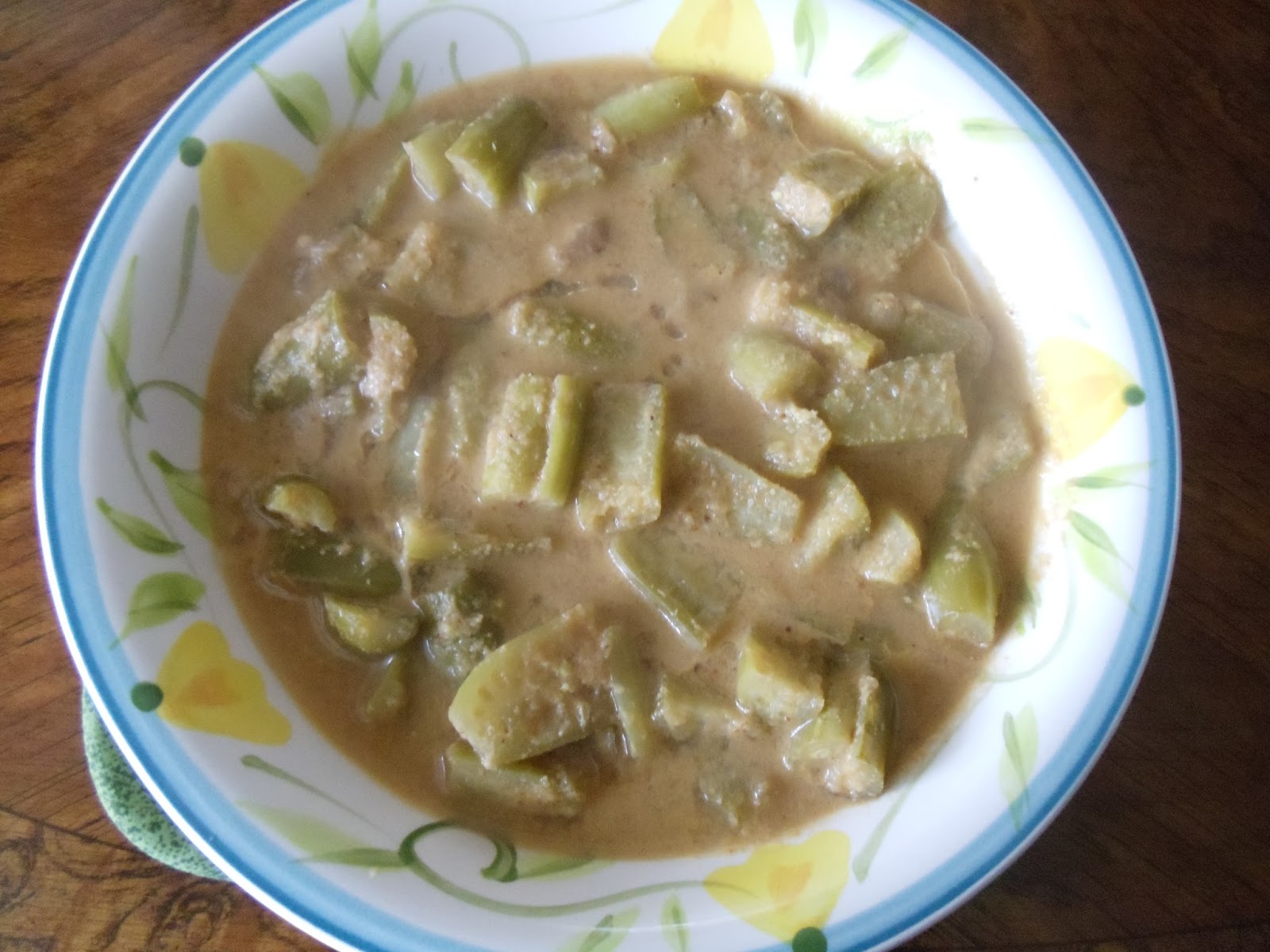 Lakshmi Canteen: Tendle Buthi (Ivy gourd Curry)