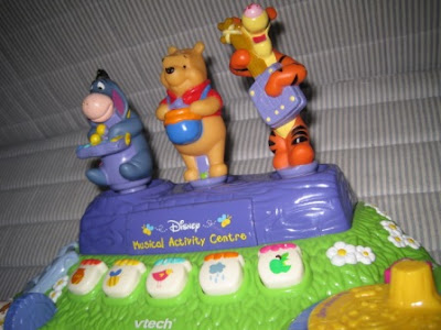 JuaiMurah: Vtech Disney Pooh Musical Activity CEntre