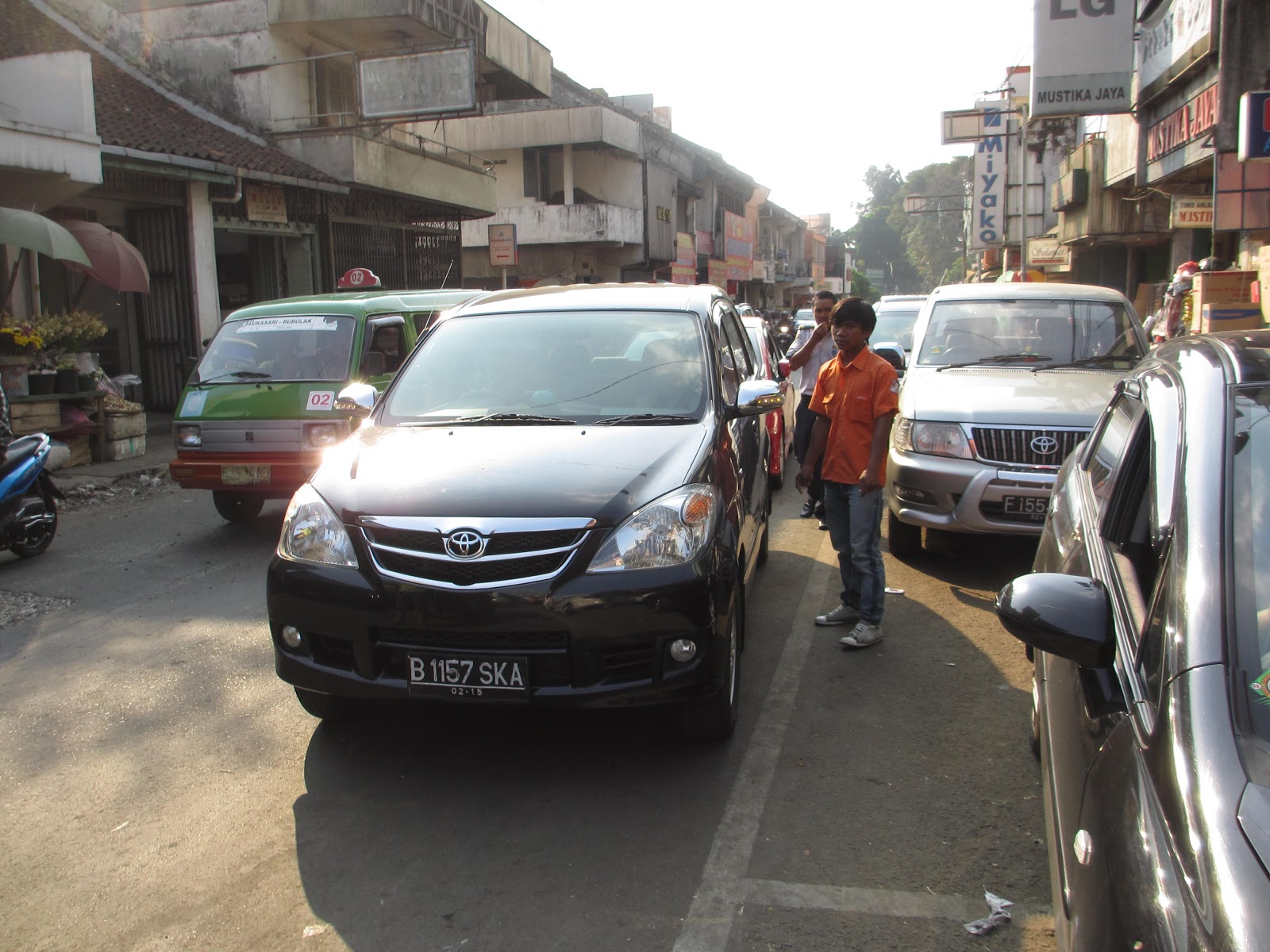 Does removing on-street parking reduce congestion?