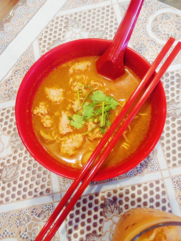 Pei Rong Tomyam Gong Restaurant 配榕東炎宫_EATING THAI FOOD@Bayan Lepas ...