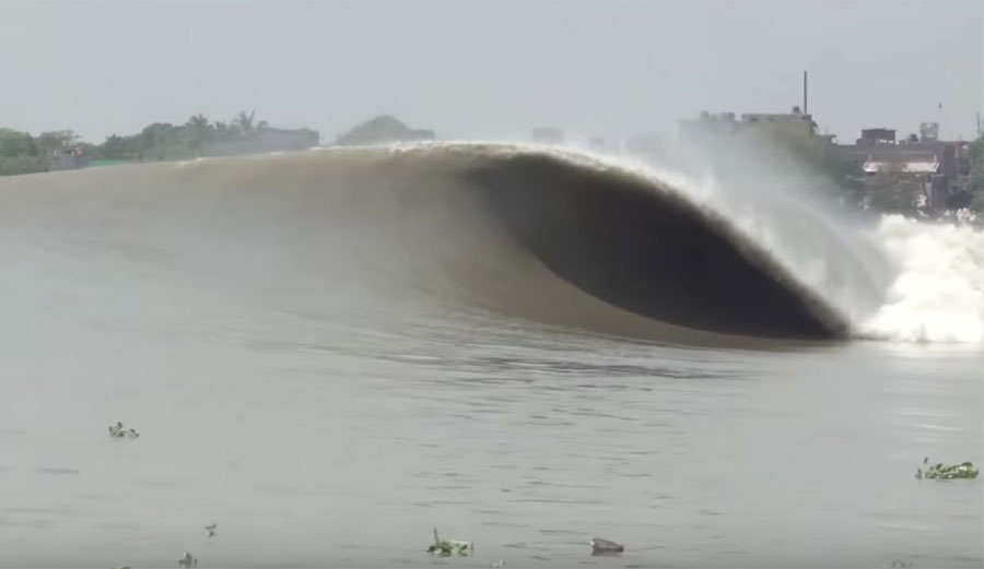 WATCH: Hands-Down the Best Tidal Bore Wave You’ve Ever Seen | We Are ...