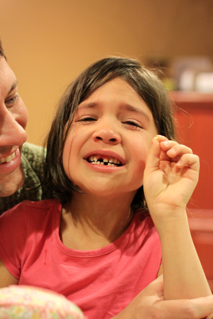 Life on Cedar Ridge: Ava loses a tooth...or two...