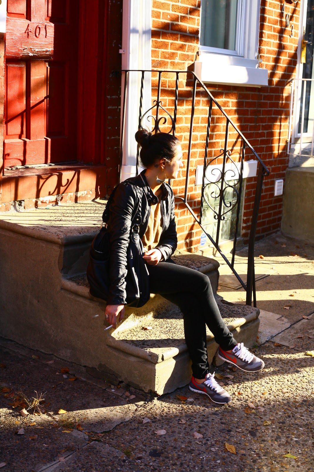 Street Gazing: Street Gazing... Sitting down style.