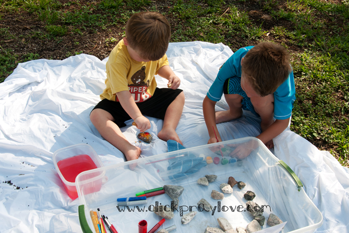 Click. Pray. Love: Outdoor Messy Play Date