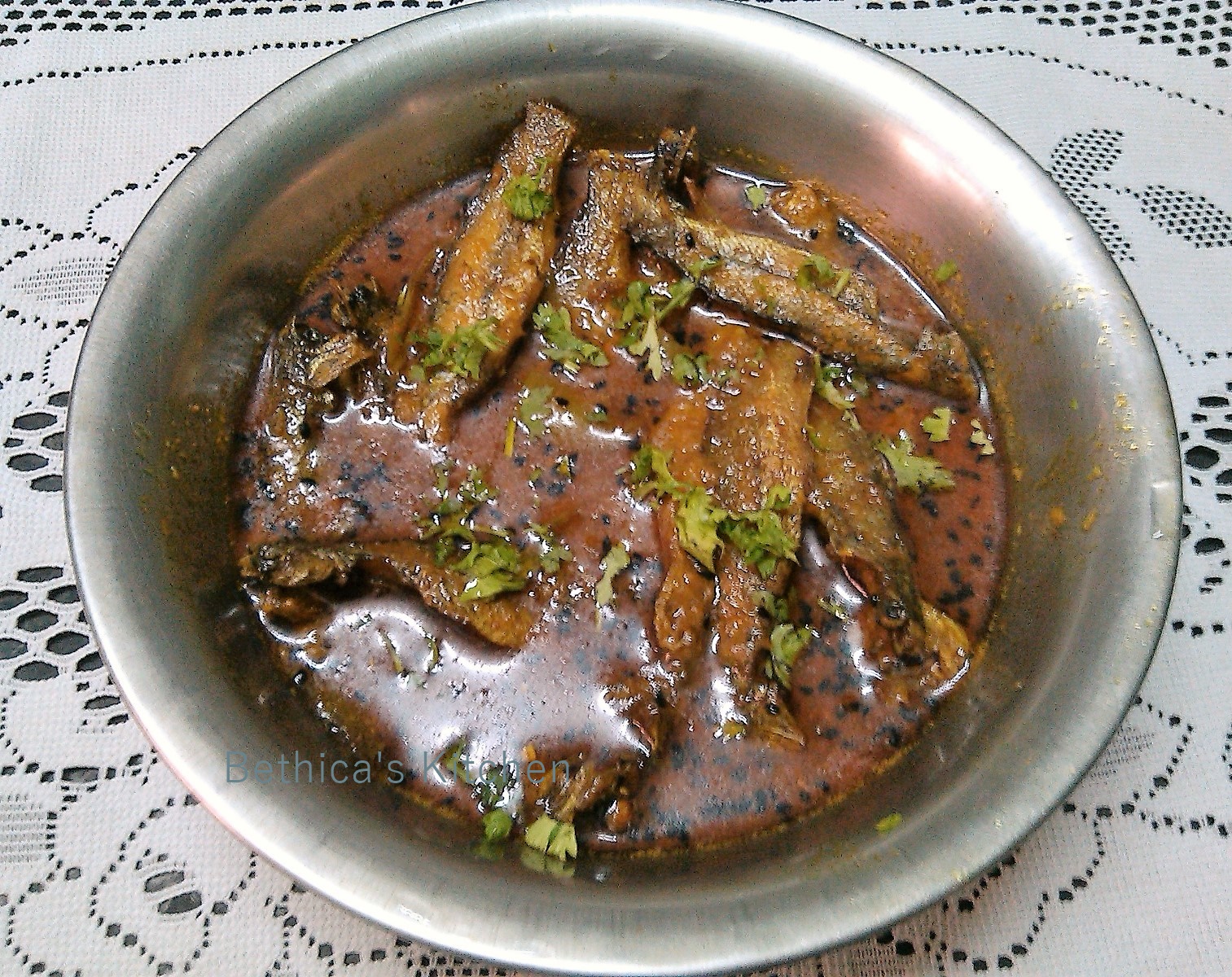 Bethica's Kitchen Flavours: Tangra Maacher Jhaal (Cat Fish Curry ...