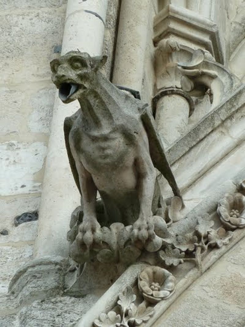 Darker Than Black, Blacker Than Hate: Pieśń o gargulcach