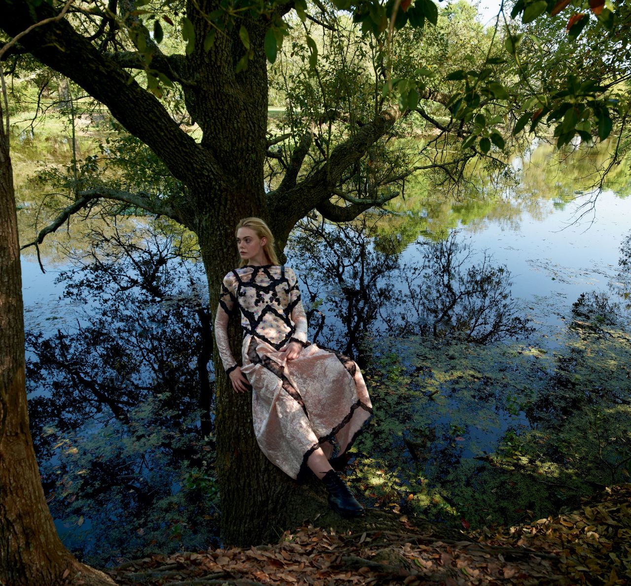 Elle Fanning – Vogue Magazine June 2017 | Fashion Magazine