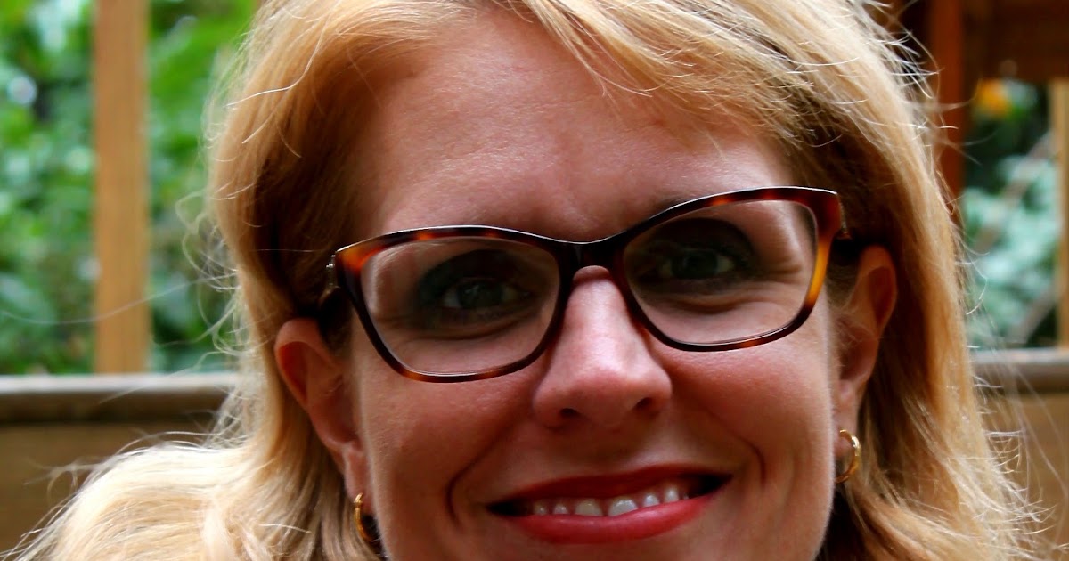 Gina's World of Good: Welcome, Author Danielle Thorne!