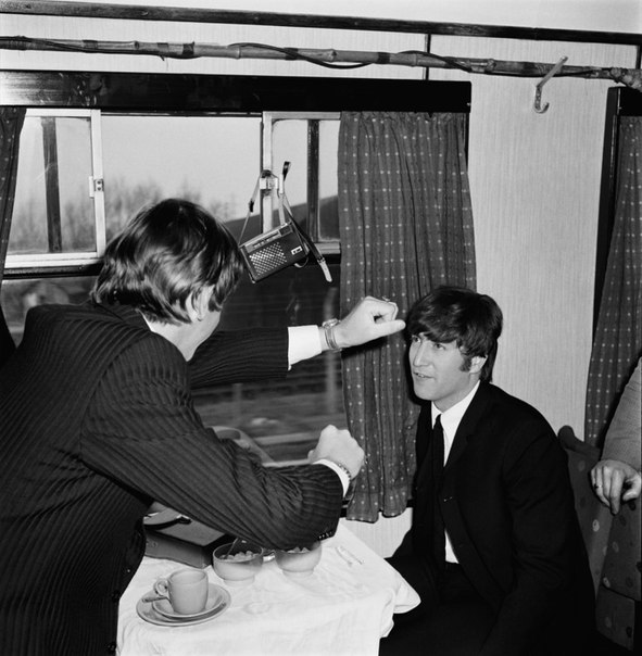 Meet the Beatles for Real: Ringo shows off his dance moves